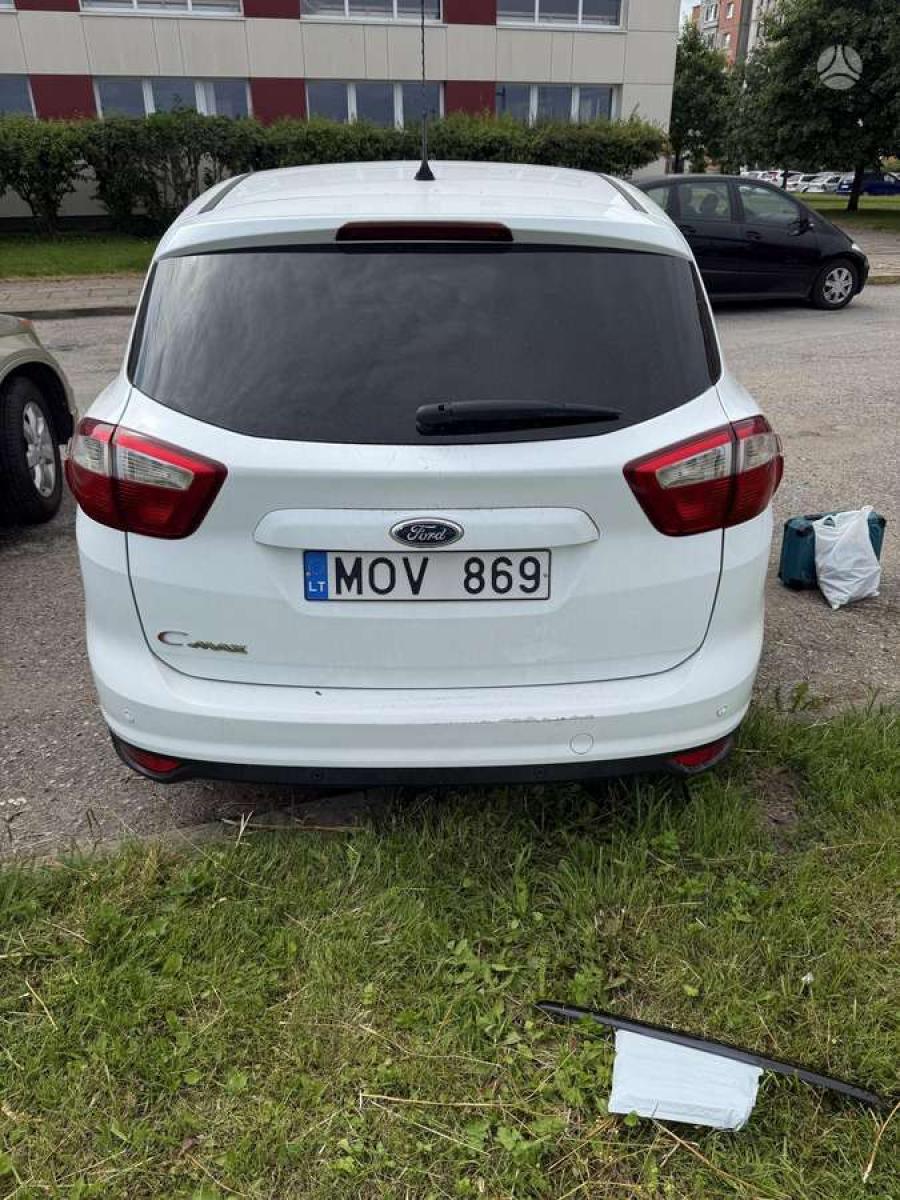 Balts Ford C-Max 2011 Klaipėda, ar dzinēja tilpumu 1.56 L un nobraukumu 271 tūkst. km par 3350 €, foto 5 vietnē AUTOMOTO.COM.LV
