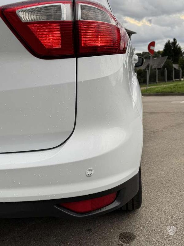 Balts Ford C-Max 2011 Tauragė, ar dzinēja tilpumu 1.56 L un nobraukumu 223 tūkst. km par 2900 €, foto 10 vietnē AUTOMOTO.COM.LV