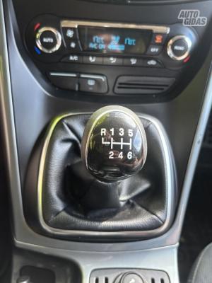 White Ford C-Max 2012 in Taurage, with an engine capacity of 2.00 L and mileage of 244 thousand km for 4250 €, photo 18 on AUTOMOTO.COM.LV
