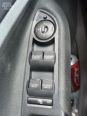 White Ford C-Max 2012 in Taurage, with an engine capacity of 2.00 L and mileage of 244 thousand km for 4250 €, photo 20 on AUTOMOTO.COM.LV