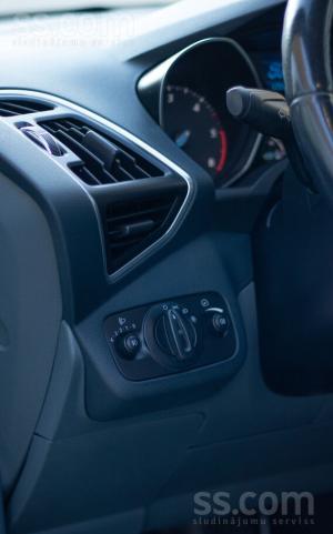 Balts Ford C-Max 2012 Rīga, ar dzinēja tilpumu 2.00 L un nobraukumu 175 tūkst. km par 5550 €, foto 22 vietnē AUTOMOTO.COM.LV