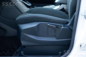 Balts Ford C-Max 2012 Rīga, ar dzinēja tilpumu 2.00 L un nobraukumu 175 tūkst. km par 5550 €, foto 24 vietnē AUTOMOTO.COM.LV