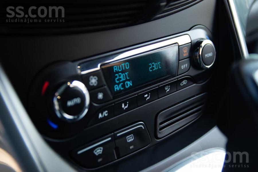 Balts Ford C-Max 2012 Rīga, ar dzinēja tilpumu 2.00 L un nobraukumu 175 tūkst. km par 5550 €, foto 29 vietnē AUTOMOTO.COM.LV