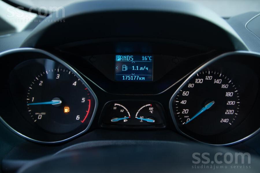 Balts Ford C-Max 2012 Rīga, ar dzinēja tilpumu 2.00 L un nobraukumu 175 tūkst. km par 5550 €, foto 31 vietnē AUTOMOTO.COM.LV