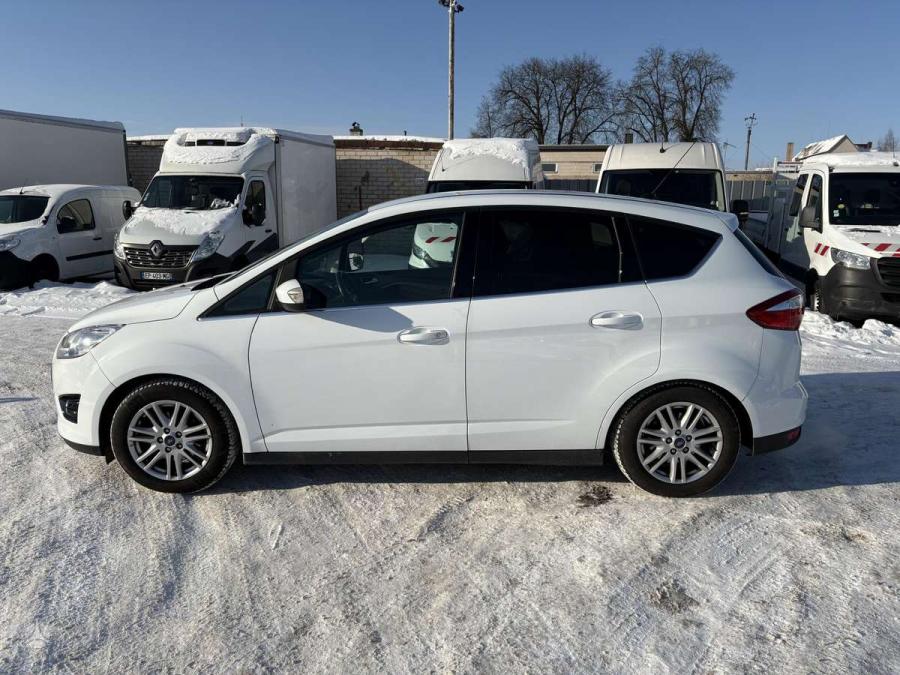 White Ford C-Max 2013 in Taurage, with an engine capacity of 1.00 L and mileage of 200 thousand km for 3600 €, photo 2 on AUTOMOTO.COM.LV