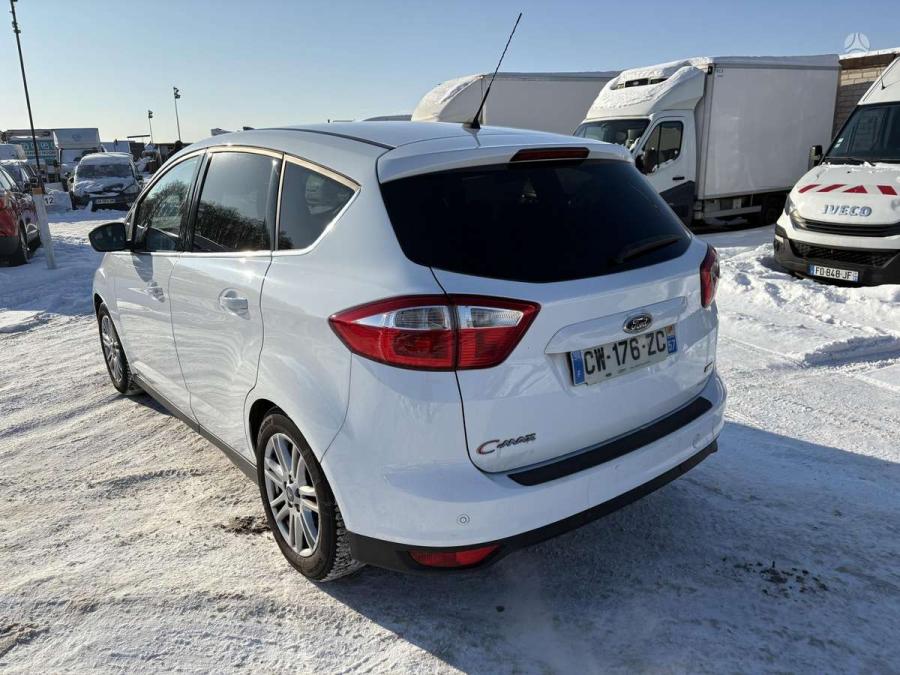 White Ford C-Max 2013 in Taurage, with an engine capacity of 1.00 L and mileage of 200 thousand km for 3600 €, photo 3 on AUTOMOTO.COM.LV