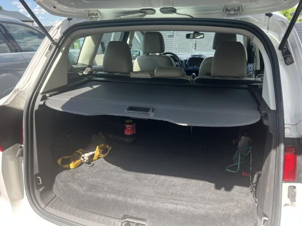Balts Ford C-Max 2013 Viļņa, ar dzinēja tilpumu 2.00 L un nobraukumu 175 tūkst. km par 4500 €, foto 7 vietnē AUTOMOTO.COM.LV
