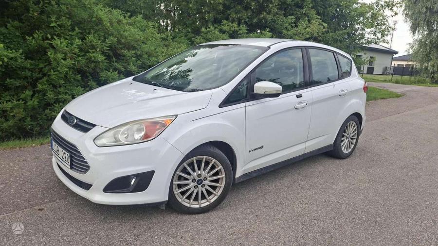 White Ford C-Max 2014 in Kaunas, with an engine capacity of 2.00 L and mileage of 270 thousand km for 4600 €, photo 1 on AUTOMOTO.COM.LV