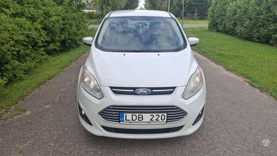 White Ford C-Max 2014 in Kaunas, with an engine capacity of 2.00 L and mileage of 270 thousand km for 4600 €, photo 5 on AUTOMOTO.COM.LV