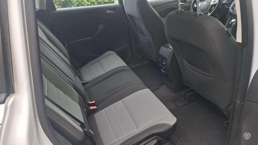 White Ford C-Max 2014 in Kaunas, with an engine capacity of 2.00 L and mileage of 270 thousand km for 4600 €, photo 14 on AUTOMOTO.COM.LV
