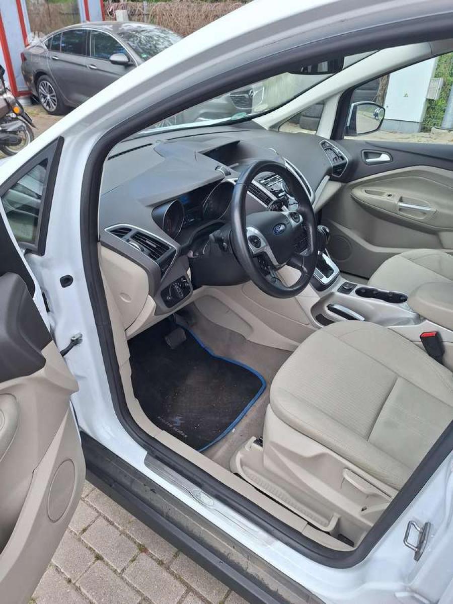 Balts Ford C-Max 2014 Marijampole, ar dzinēja tilpumu 2.00 L un nobraukumu 193 tūkst. km par 5000 €, foto 16 vietnē AUTOMOTO.COM.LV
