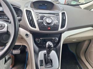 Balts Ford C-Max 2014 Marijampole, ar dzinēja tilpumu 2.00 L un nobraukumu 193 tūkst. km par 5000 €, foto 17 vietnē AUTOMOTO.COM.LV