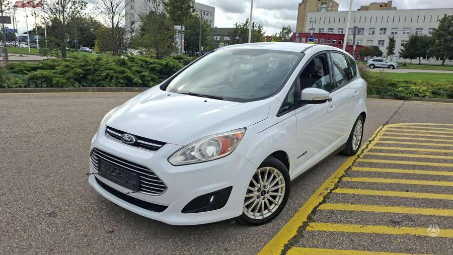 Balts Ford C-Max 2014 Kauņa, ar dzinēja tilpumu 2.00 L un nobraukumu 270 tūkst. km par 4800 €, foto 3 vietnē AUTOMOTO.COM.LV