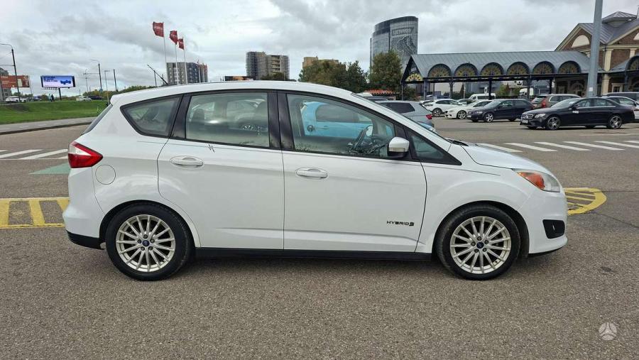 Balts Ford C-Max 2014 Kauņa, ar dzinēja tilpumu 2.00 L un nobraukumu 270 tūkst. km par 4800 €, foto 8 vietnē AUTOMOTO.COM.LV