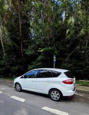 White Ford C-Max 2015 in Kretinga, with an engine capacity of 1.60 L and mileage of 255 thousand km for 3150 €, photo 4 on AUTOMOTO.COM.LV