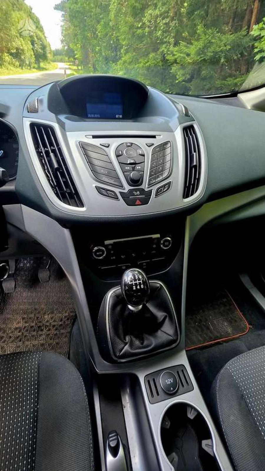 White Ford C-Max 2015 in Kretinga, with an engine capacity of 1.60 L and mileage of 255 thousand km for 3150 €, photo 10 on AUTOMOTO.COM.LV