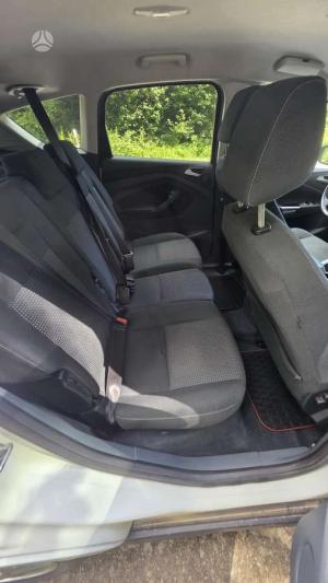 White Ford C-Max 2015 in Kretinga, with an engine capacity of 1.60 L and mileage of 255 thousand km for 3150 €, photo 17 on AUTOMOTO.COM.LV