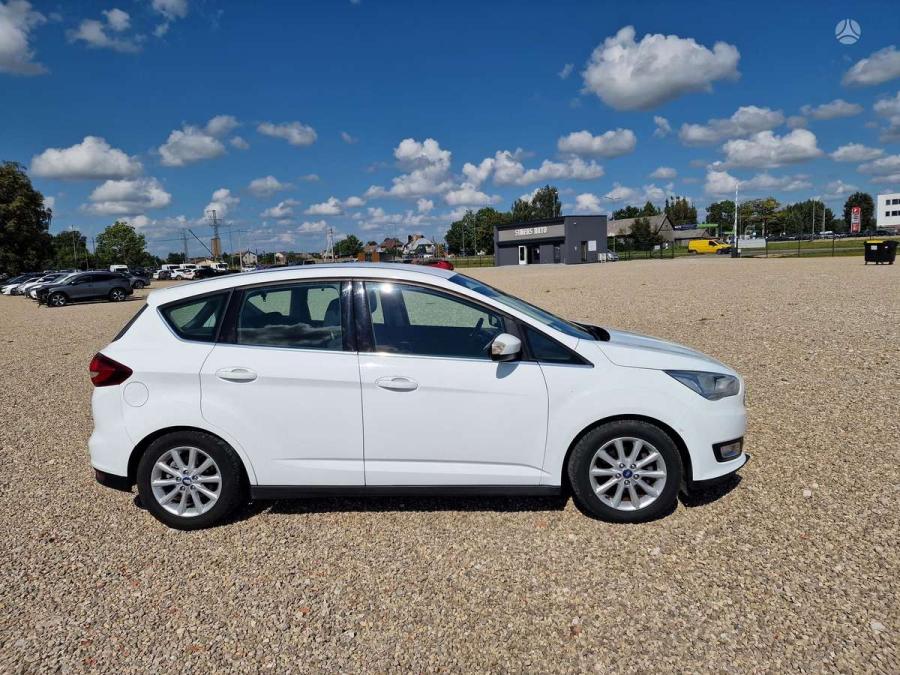 White Ford C-Max 2015 in Taurage, with an engine capacity of 1.50 L and mileage of 260 thousand km for 4700 €, photo 7 on AUTOMOTO.COM.LV
