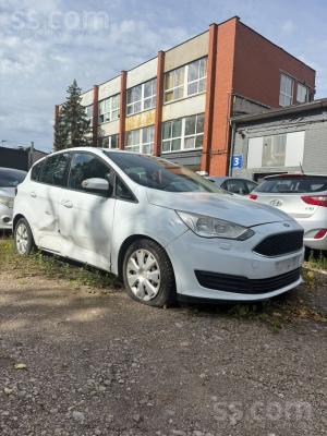 Balts Ford C-Max 2016 Rīga, ar dzinēja tilpumu 1.50 L un nobraukumu 190 tūkst. km par 1600 €, foto 6 vietnē AUTOMOTO.COM.LV