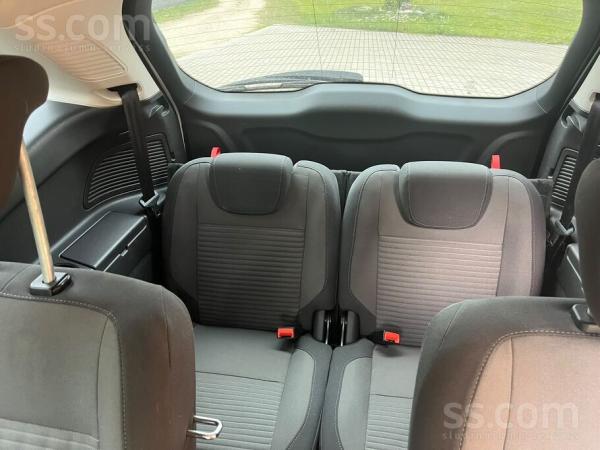 Balts Ford C-Max 2017 Rēzekne, ar dzinēja tilpumu 2.00 L un nobraukumu 200 tūkst. km par 7000 €, foto 5 vietnē AUTOMOTO.COM.LV