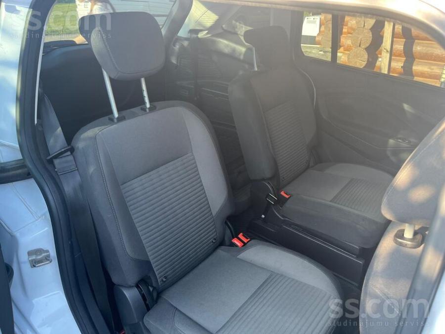Balts Ford C-Max 2017 Rēzekne, ar dzinēja tilpumu 2.00 L un nobraukumu 200 tūkst. km par 7000 €, foto 9 vietnē AUTOMOTO.COM.LV