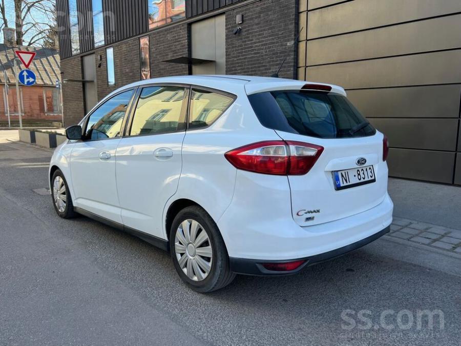 White Ford C-Max 2010 in Riga, with an engine capacity of 1.60 L and mileage of 378 thousand km for 2300 €, photo 6 on AUTOMOTO.COM.LV