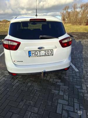 White Ford C-Max 2011 in Marijampole, with an engine capacity of 1.56 L and mileage of 220 thousand km for 3200 €, photo 4 on AUTOMOTO.COM.LV