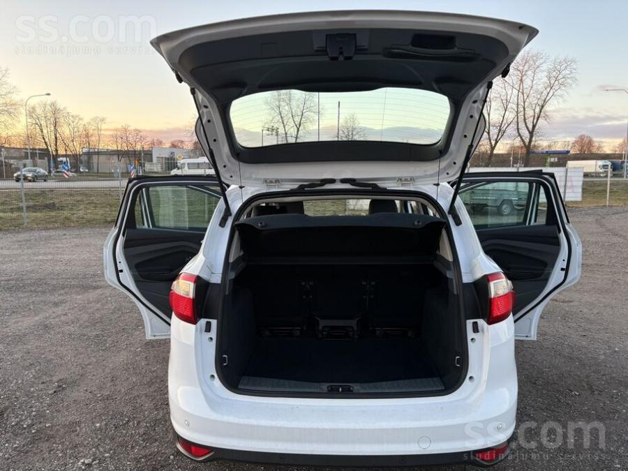 White Ford C-Max 2011 in Daugavpils, with an engine capacity of 1.60 L and mileage of 327 thousand km for 3950 €, photo 22 on AUTOMOTO.COM.LV