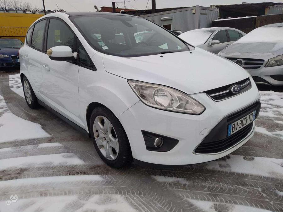 Balts Ford C-Max 2011 Panevēža, ar dzinēja tilpumu 1.56 L un nobraukumu 237 tūkst. km par 3900 €, foto 2 vietnē AUTOMOTO.COM.LV