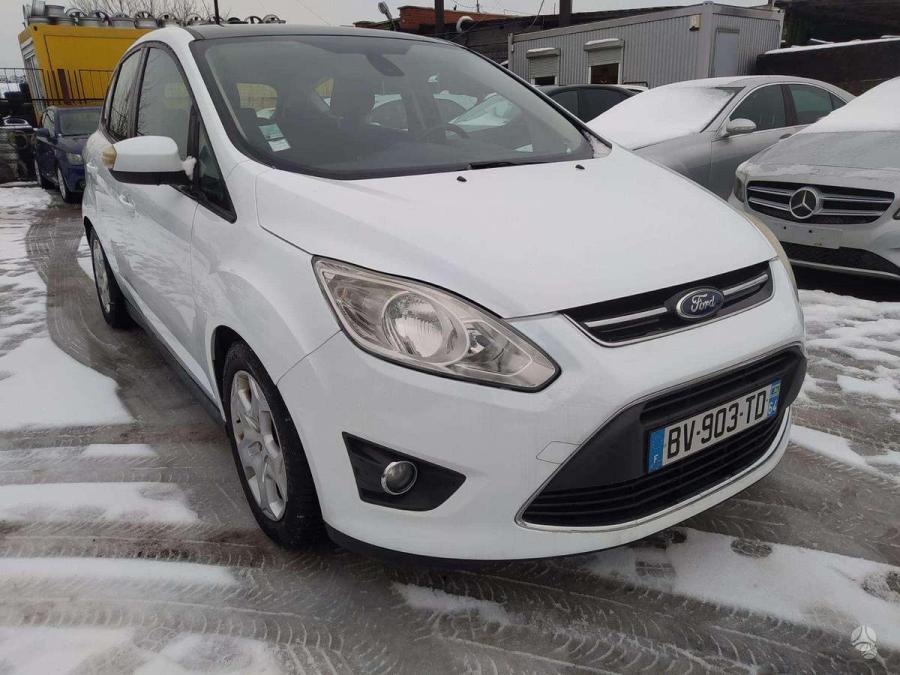 Balts Ford C-Max 2011 Panevēža, ar dzinēja tilpumu 1.56 L un nobraukumu 237 tūkst. km par 3900 €, foto 3 vietnē AUTOMOTO.COM.LV