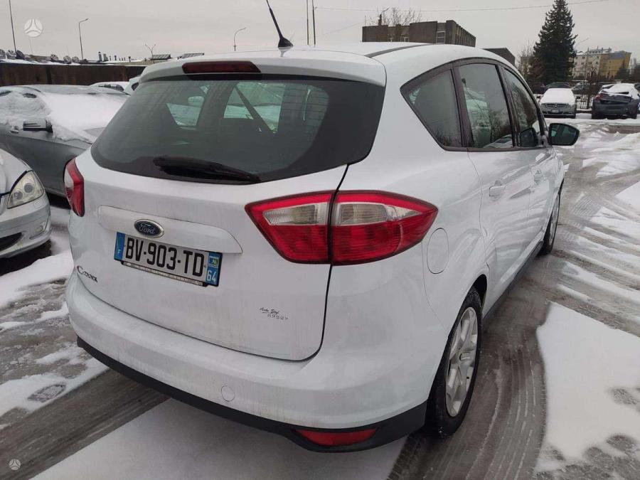 Balts Ford C-Max 2011 Panevēža, ar dzinēja tilpumu 1.56 L un nobraukumu 237 tūkst. km par 3900 €, foto 11 vietnē AUTOMOTO.COM.LV