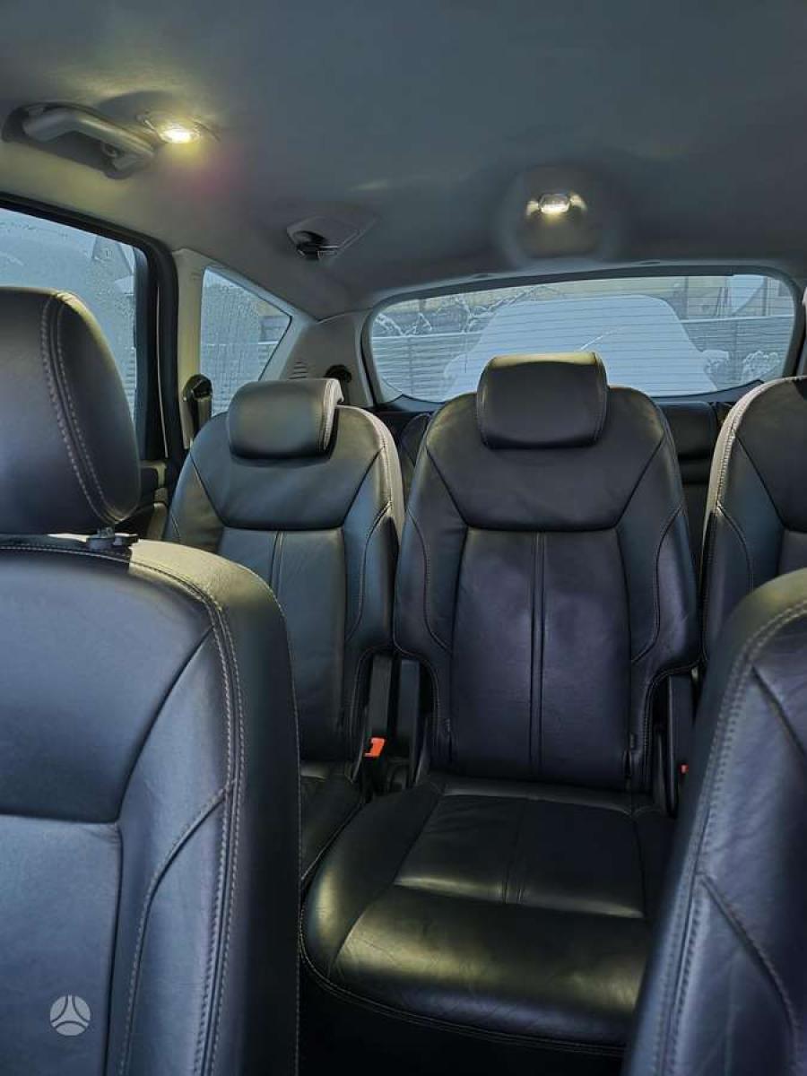 Balts Ford C-Max 2011 Vilkaviškis, ar dzinēja tilpumu 2.00 L un nobraukumu 284 tūkst. km par 2900 €, foto 7 vietnē AUTOMOTO.COM.LV