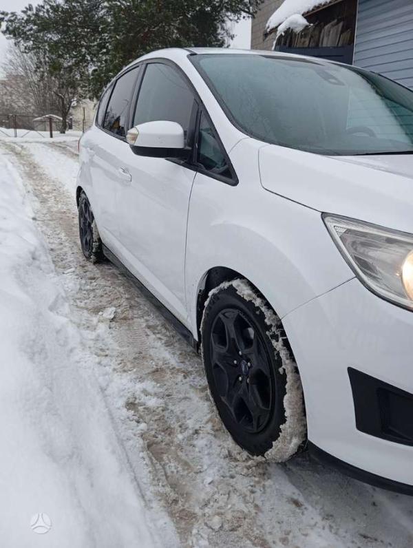 White Ford C-Max 2011 in Kaunas, with an engine capacity of 1.56 L and mileage of 329 thousand km for 2999 €, photo 7 on AUTOMOTO.COM.LV