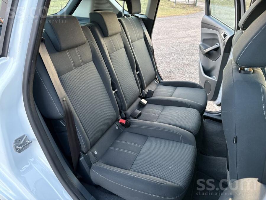 Balts Ford C-Max 2011 Daugavpils, ar dzinēja tilpumu 1.60 L un nobraukumu 327 tūkst. km par 3950 €, foto 21 vietnē AUTOMOTO.COM.LV