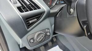White Ford C-Max 2011 in Riga, with an engine capacity of 1.60 L and mileage of 216 thousand km for 5500 €, photo 12 on AUTOMOTO.COM.LV
