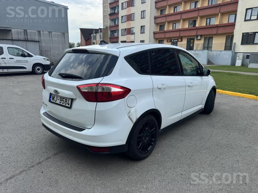 White Ford C-Max 2011 in Jelgava, with an engine capacity of 1.60 L and mileage of 346 thousand km for 2950 €, photo 5 on AUTOMOTO.COM.LV