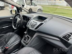 White Ford C-Max 2011 in Jelgava, with an engine capacity of 1.60 L and mileage of 346 thousand km for 2950 €, photo 7 on AUTOMOTO.COM.LV