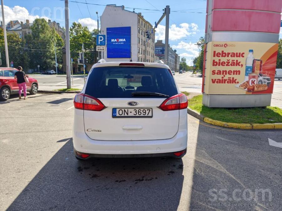 White Ford C-Max 2011 in Riga, with an engine capacity of 2.00 L and mileage of 0 thousand km for 2900 €, photo 7 on AUTOMOTO.COM.LV