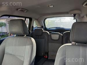 White Ford C-Max 2011 in Riga, with an engine capacity of 2.00 L and mileage of 0 thousand km for 2900 €, photo 8 on AUTOMOTO.COM.LV