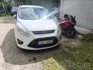 White Ford C-Max 2012 in Tukums, with an engine capacity of 2.00 L and mileage of 277 thousand km for 4700 €, photo 5 on AUTOMOTO.COM.LV