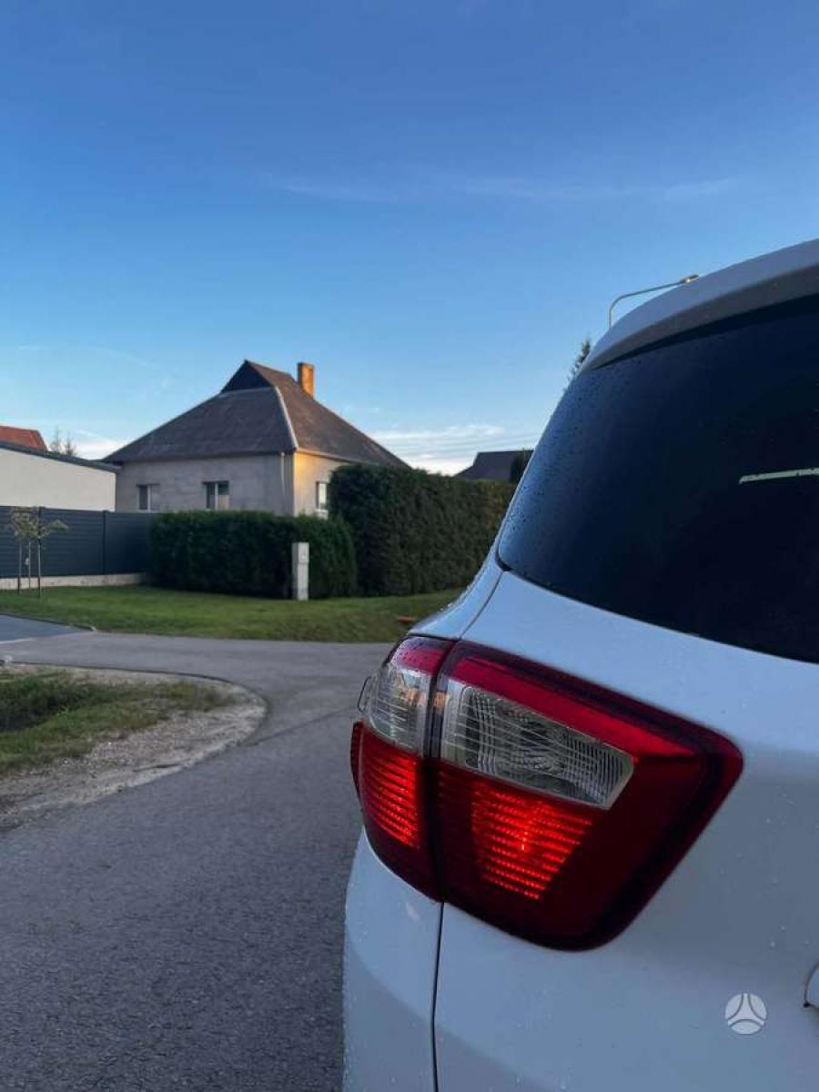 Balts Ford C-Max 2012 Tauragė, ar dzinēja tilpumu 2.00 L un nobraukumu 246 tūkst. km par 3850 €, foto 17 vietnē AUTOMOTO.COM.LV