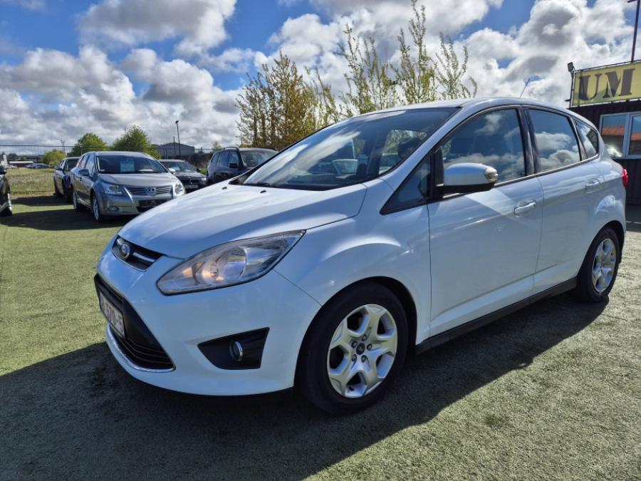 White Ford C-Max 2013 in Riga, with an engine capacity of 1.00 L and mileage of 162 thousand km for 4700 €, photo 1 on AUTOMOTO.COM.LV