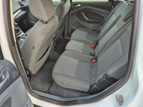 White Ford C-Max 2013 in Riga, with an engine capacity of 1.00 L and mileage of 162 thousand km for 4700 €, photo 3 on AUTOMOTO.COM.LV