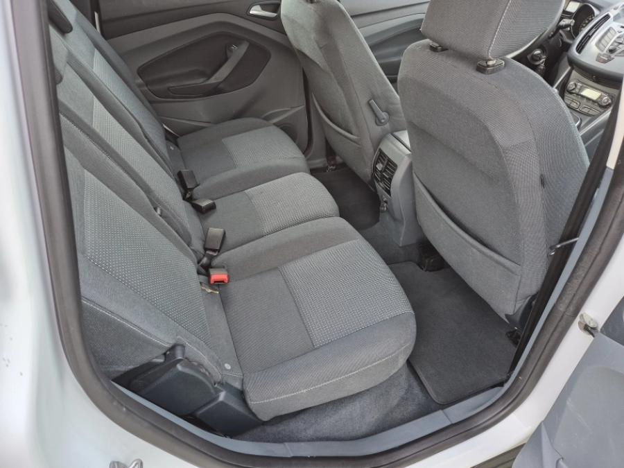 White Ford C-Max 2013 in Riga, with an engine capacity of 1.00 L and mileage of 162 thousand km for 4700 €, photo 5 on AUTOMOTO.COM.LV