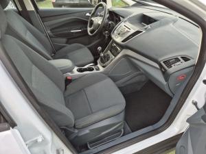 White Ford C-Max 2013 in Riga, with an engine capacity of 1.00 L and mileage of 162 thousand km for 4700 €, photo 6 on AUTOMOTO.COM.LV