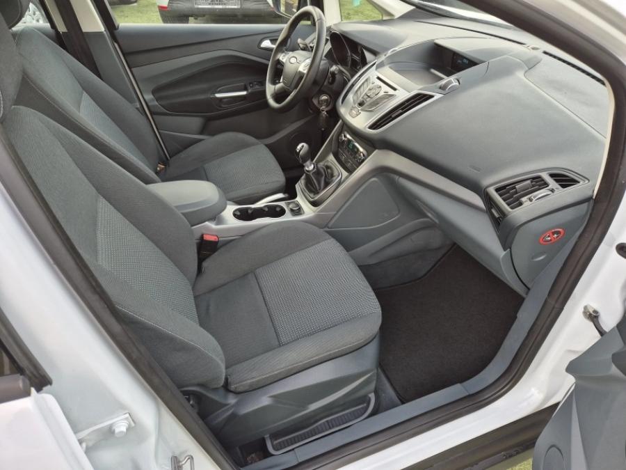 White Ford C-Max 2013 in Riga, with an engine capacity of 1.00 L and mileage of 162 thousand km for 4700 €, photo 6 on AUTOMOTO.COM.LV