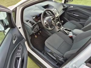 White Ford C-Max 2013 in Riga, with an engine capacity of 1.00 L and mileage of 162 thousand km for 4700 €, photo 13 on AUTOMOTO.COM.LV