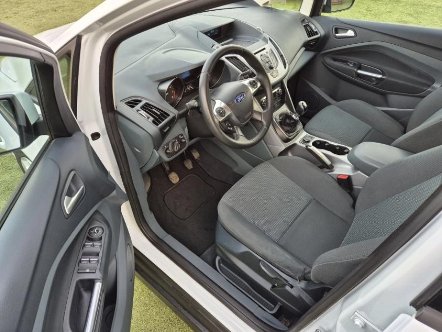 White Ford C-Max 2013 in Riga, with an engine capacity of 1.00 L and mileage of 162 thousand km for 4700 €, photo 13 on AUTOMOTO.COM.LV