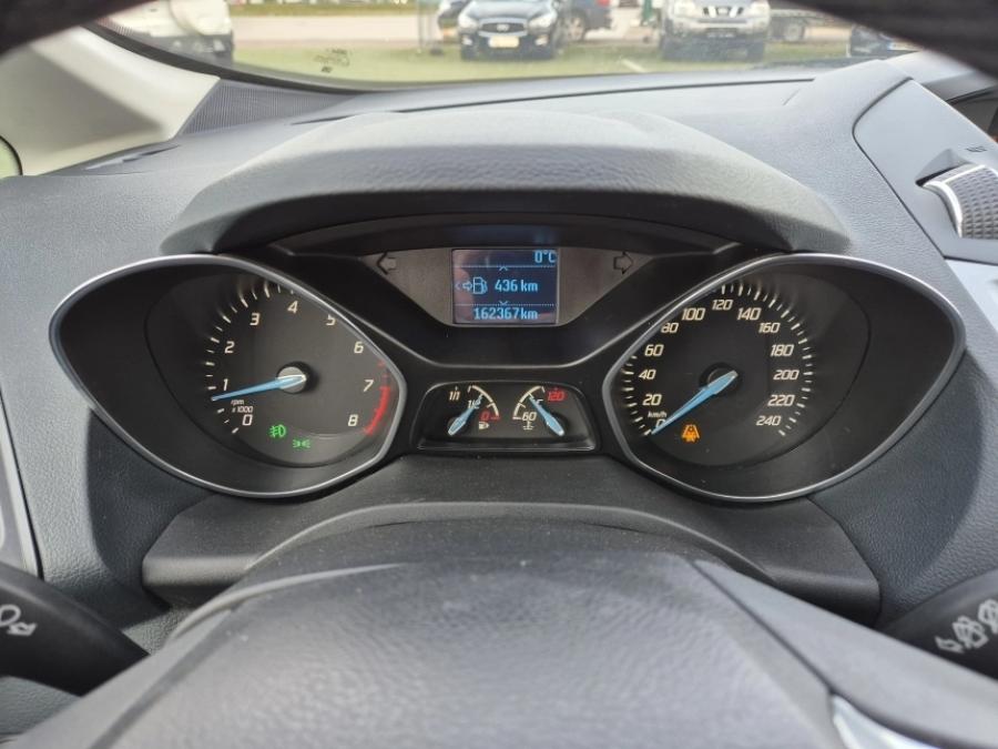 White Ford C-Max 2013 in Riga, with an engine capacity of 1.00 L and mileage of 162 thousand km for 4700 €, photo 15 on AUTOMOTO.COM.LV