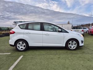 White Ford C-Max 2013 in Riga, with an engine capacity of 1.00 L and mileage of 162 thousand km for 4700 €, photo 27 on AUTOMOTO.COM.LV